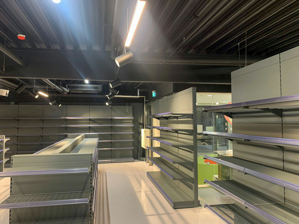 Leverans och montering av butiksutrustning - Kids Coolshop Esbjerg ...
