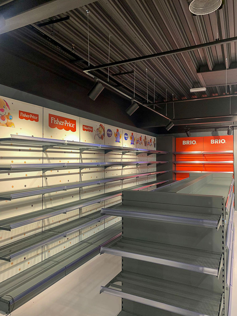 Leverans och montering av butiksutrustning - Kids Coolshop Esbjerg ...